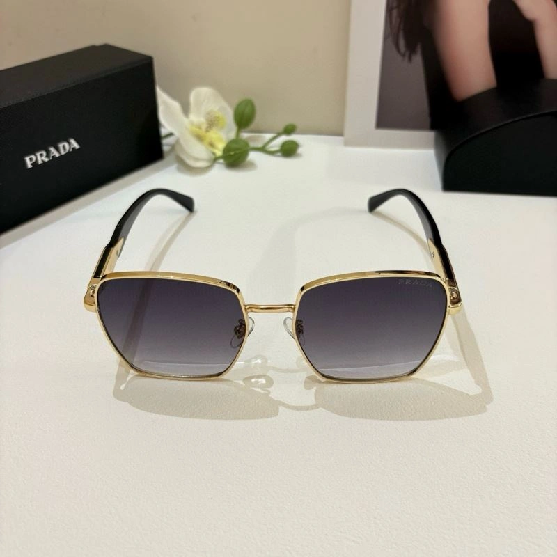 Accurate model Prada Sunglasses