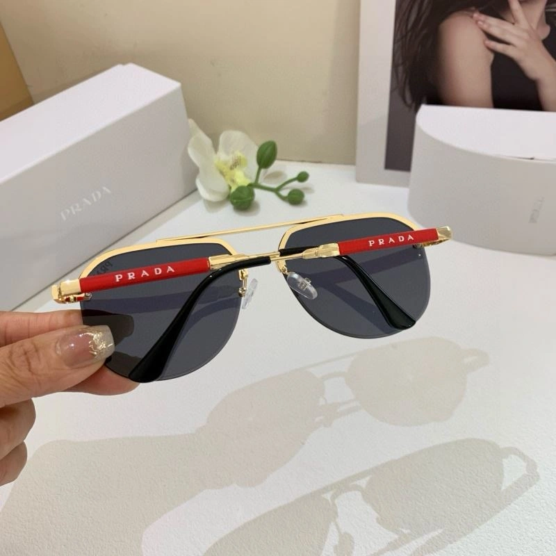 Accurate model Prada Sunglasses