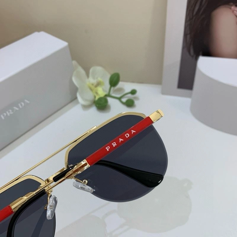 Accurate model Prada Sunglasses