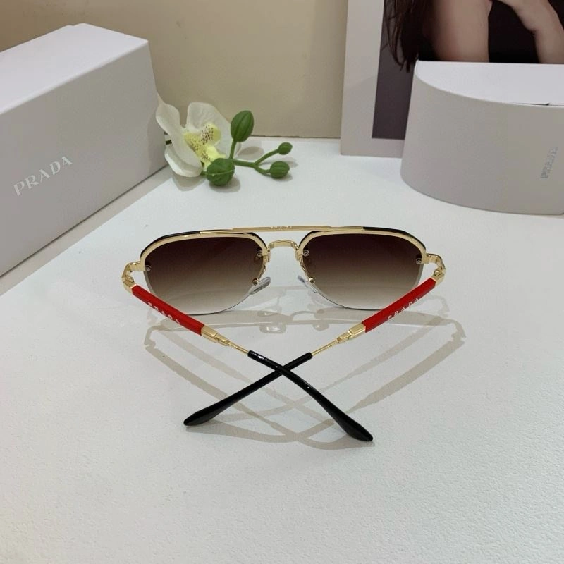 Accurate model Prada Sunglasses