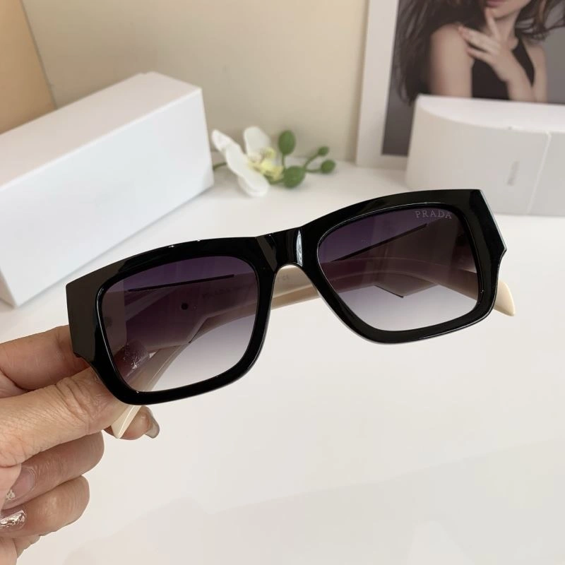 Top match Prada Sunglasses