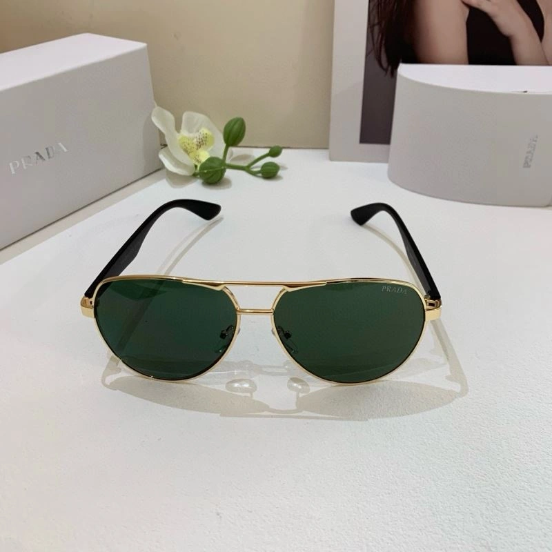 Top mirror Prada Sunglasses