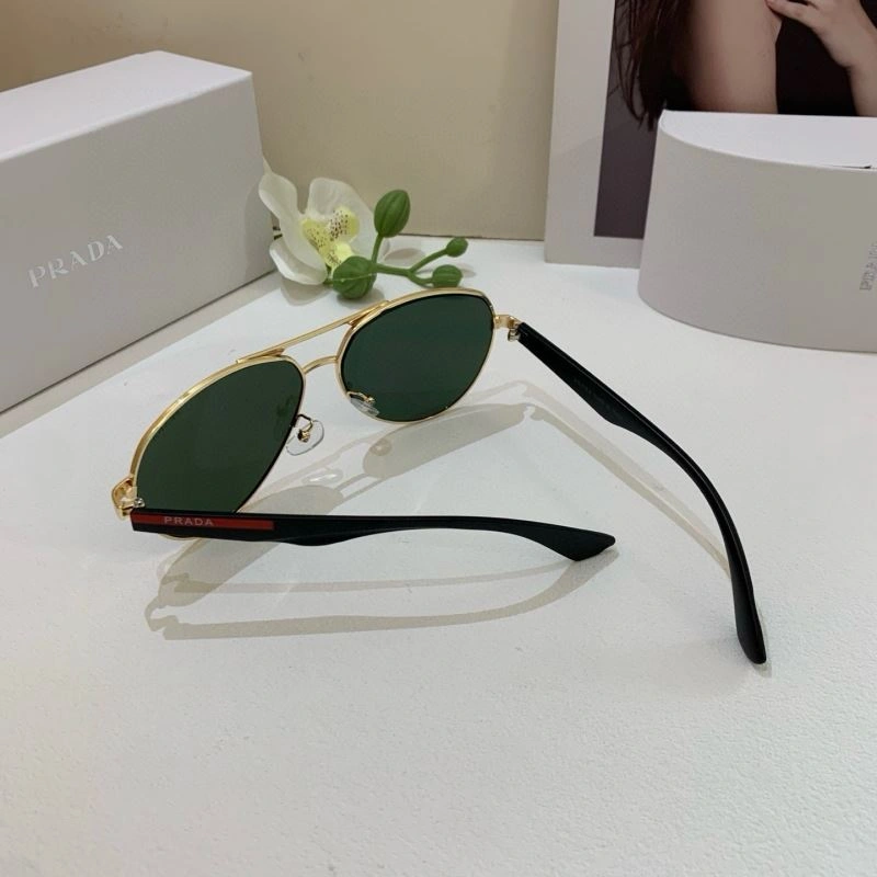 Top mirror Prada Sunglasses