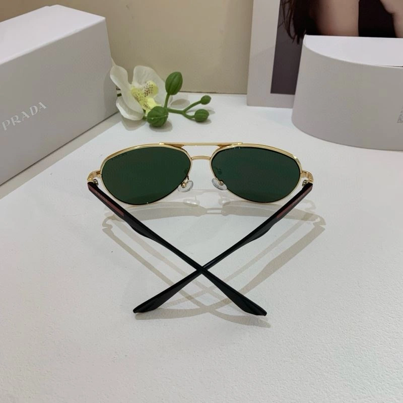 Top mirror Prada Sunglasses