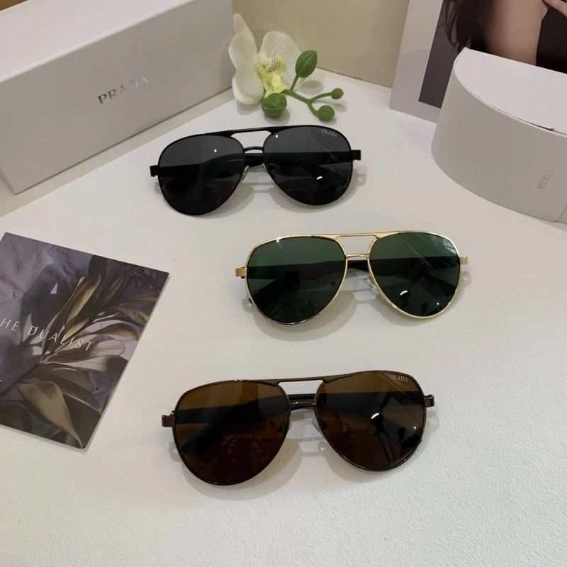 Top mirror Prada Sunglasses