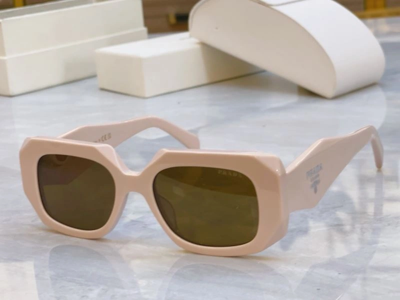 Low-cost Prada Sunglasses