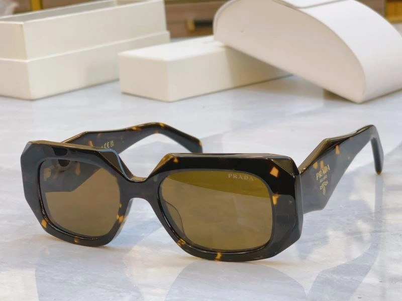 Low-cost Prada Sunglasses
