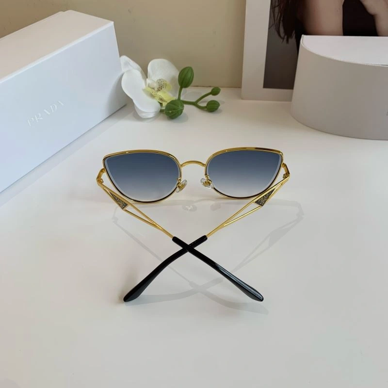 Exact replica Prada Sunglasses