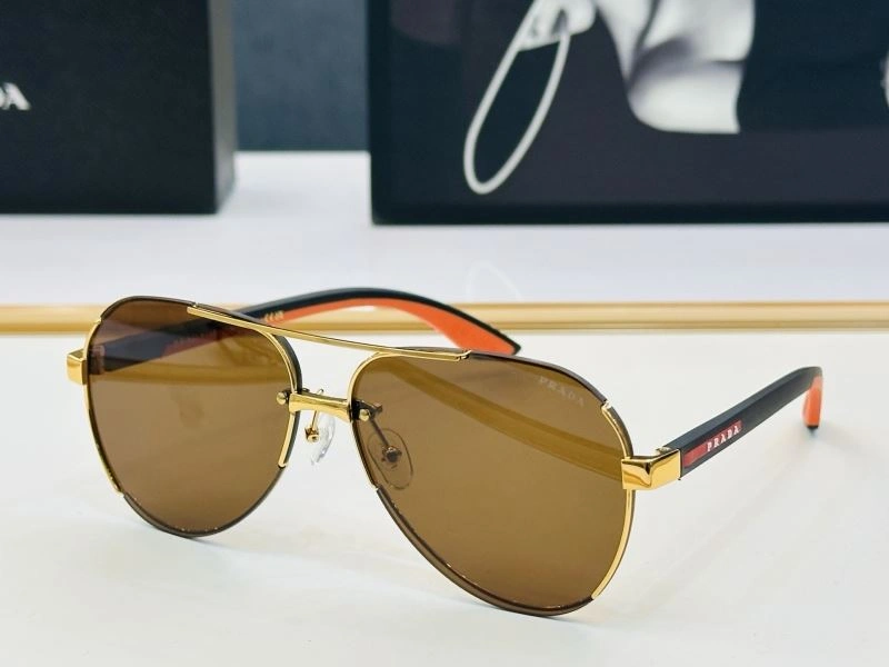 Top match Prada Sunglasses