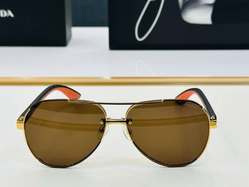 Top match Prada Sunglasses