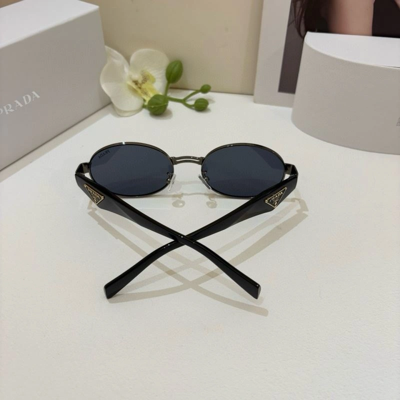 Accurate model Prada Sunglasses