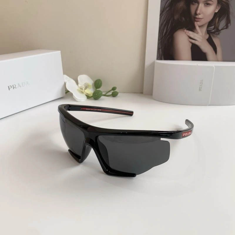 Accurate model Prada Sunglasses