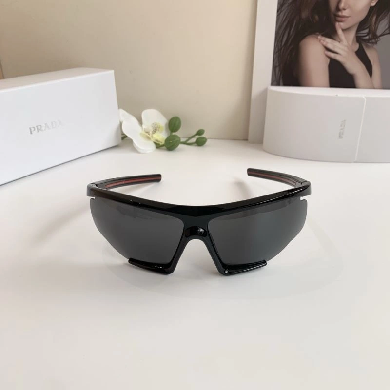Accurate model Prada Sunglasses