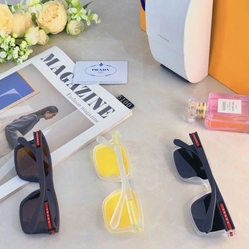 Low-cost Prada Sunglasses