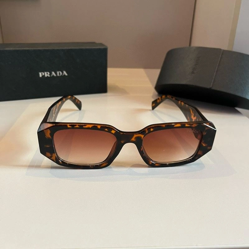 Accurate model Prada Sunglasses