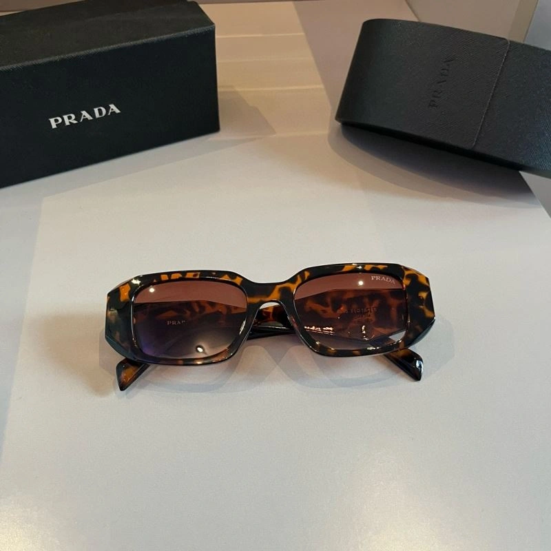 Accurate model Prada Sunglasses