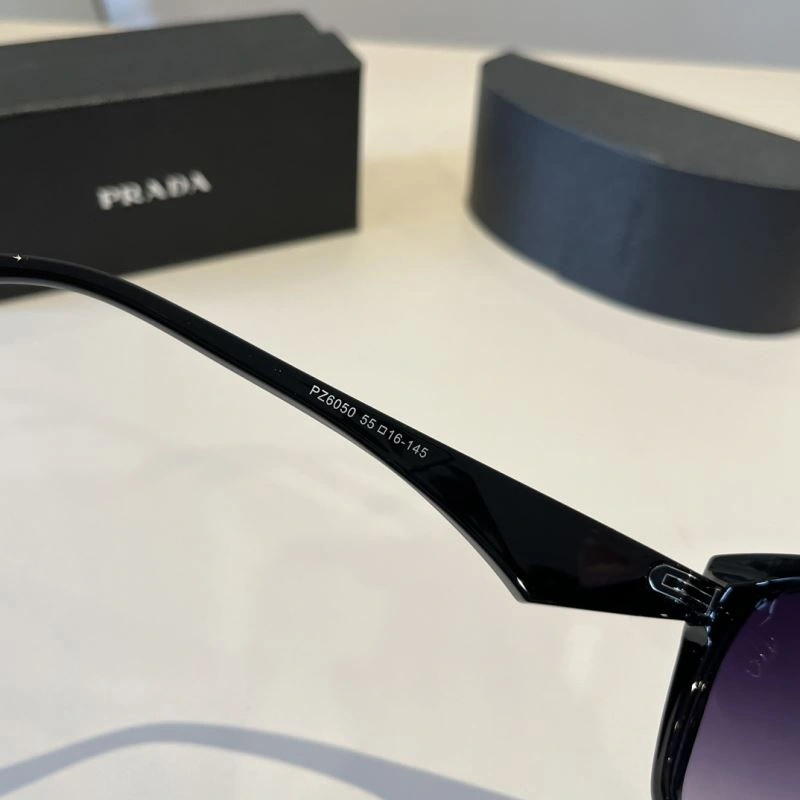 Accurate model Prada Sunglasses