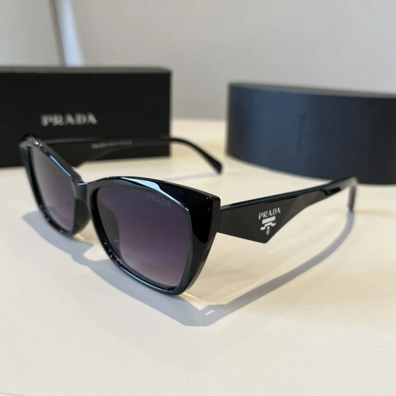 Accurate model Prada Sunglasses