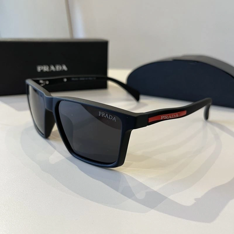 Top mirror Prada Sunglasses