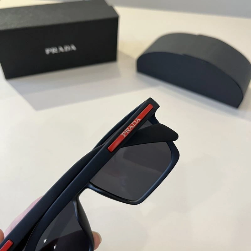Top mirror Prada Sunglasses