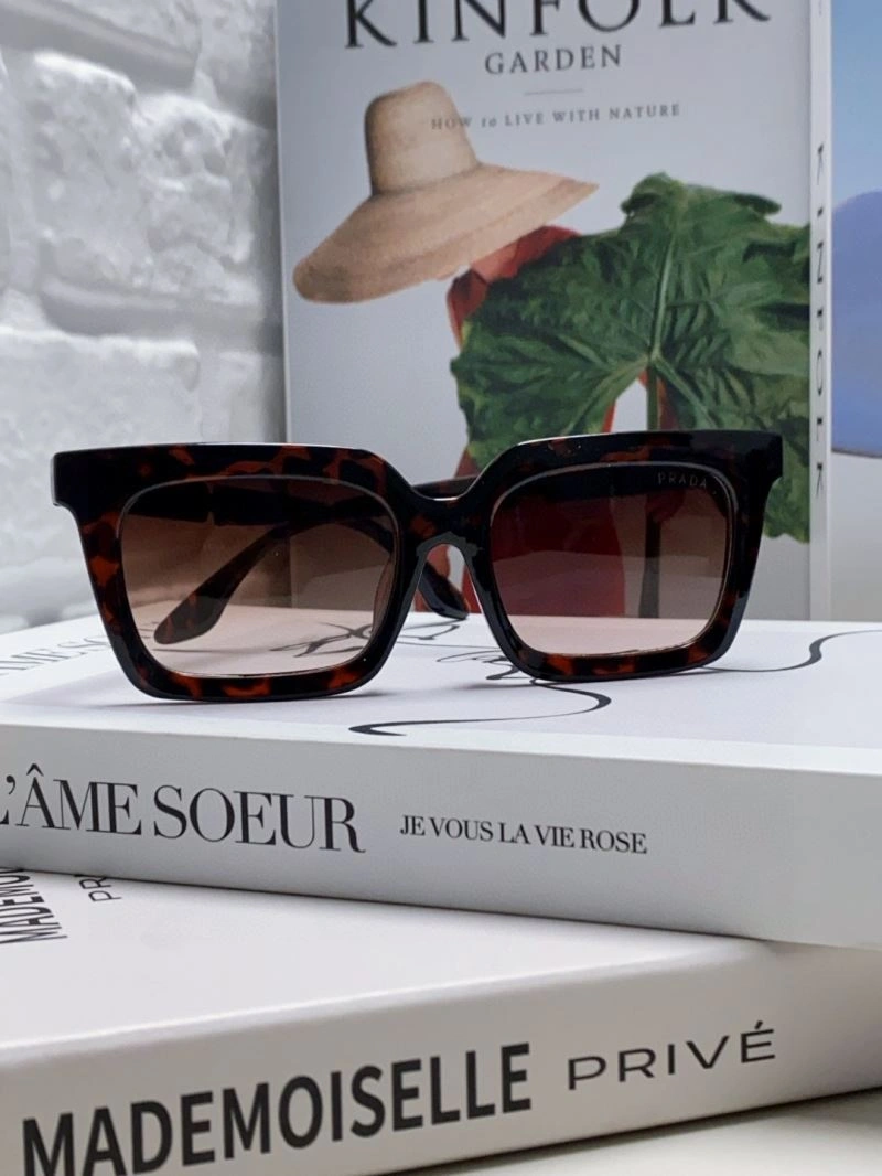 Accurate model Prada Sunglasses