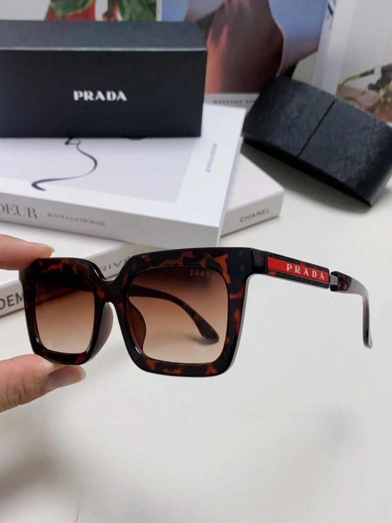 Accurate model Prada Sunglasses