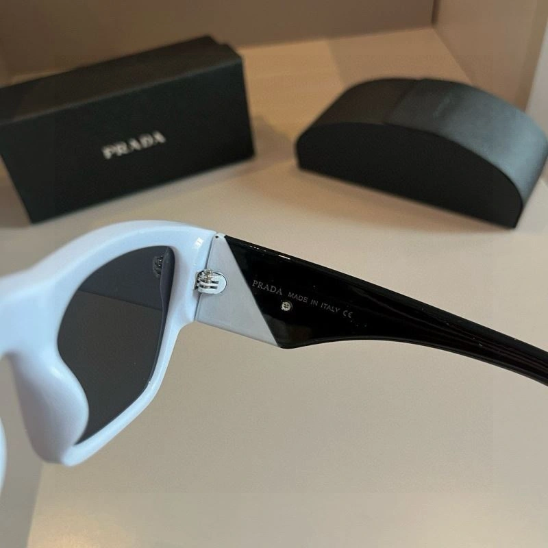 Factory-made Prada Sunglasses