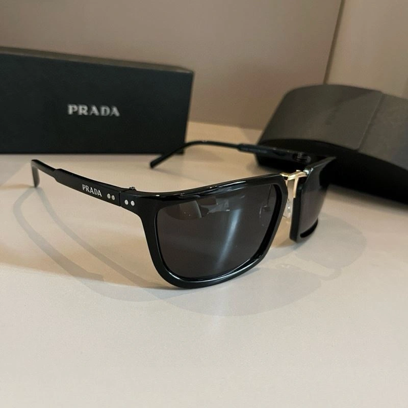 Accurate model Prada Sunglasses