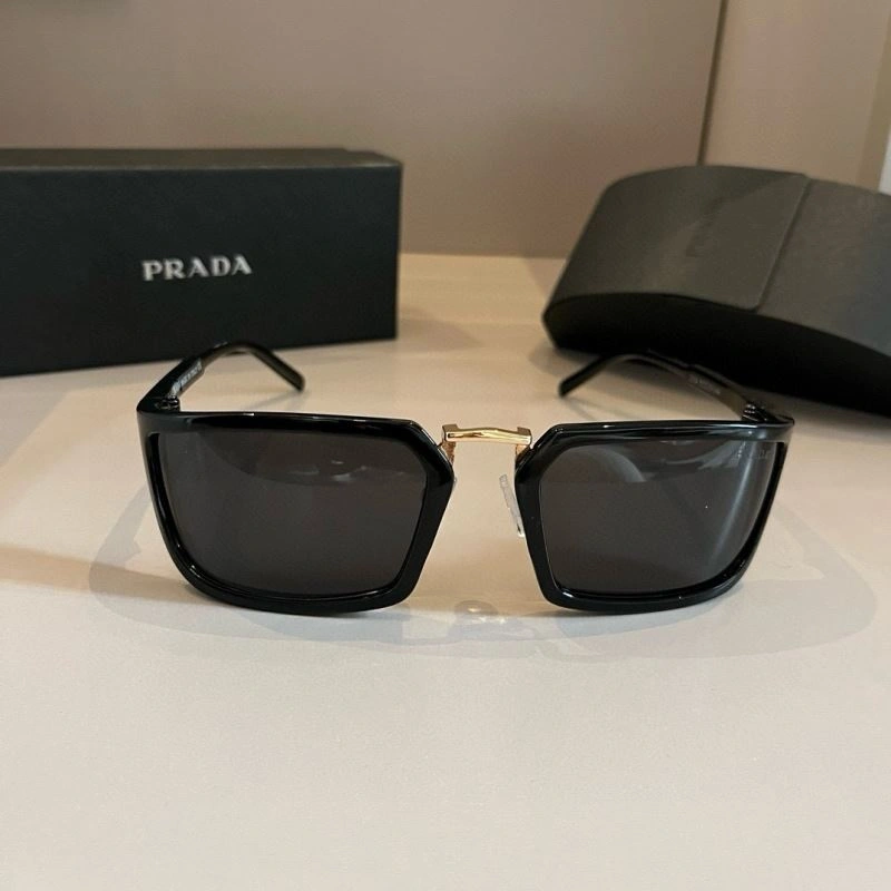 Accurate model Prada Sunglasses