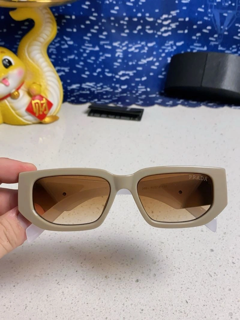 Low-cost Prada Sunglasses