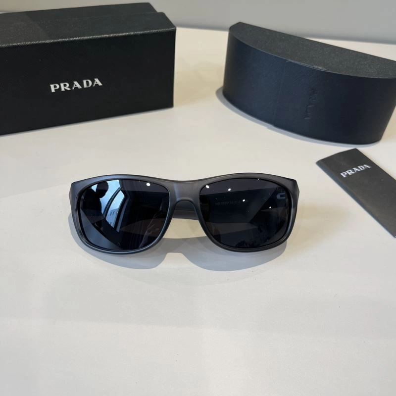 Top mirror Prada Sunglasses