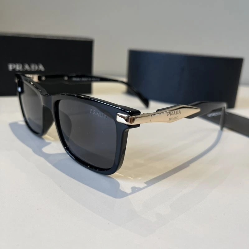 Accurate model Prada Sunglasses