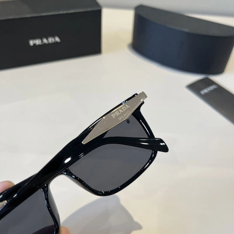 Accurate model Prada Sunglasses