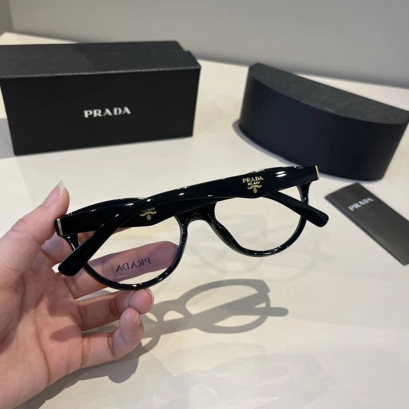 Accurate model Prada Sunglasses