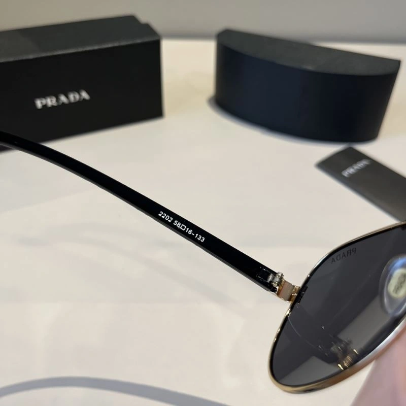 Accurate model Prada Sunglasses