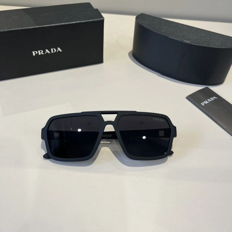 Top match Prada Sunglasses