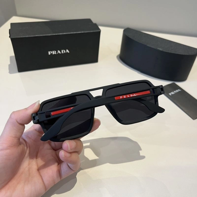 Top match Prada Sunglasses