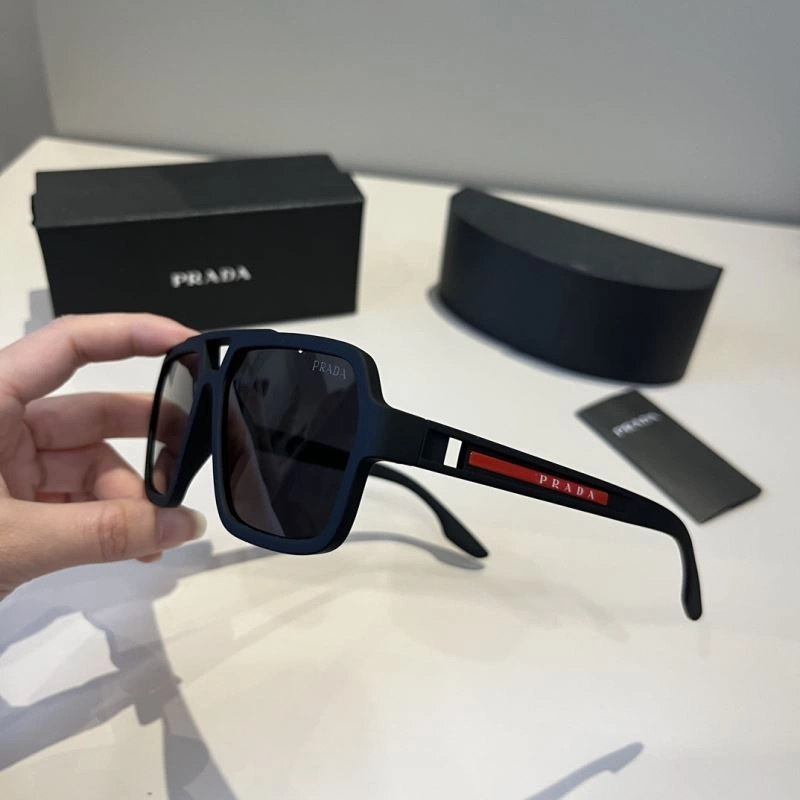 Top match Prada Sunglasses