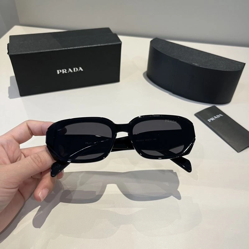 Accurate model Prada Sunglasses