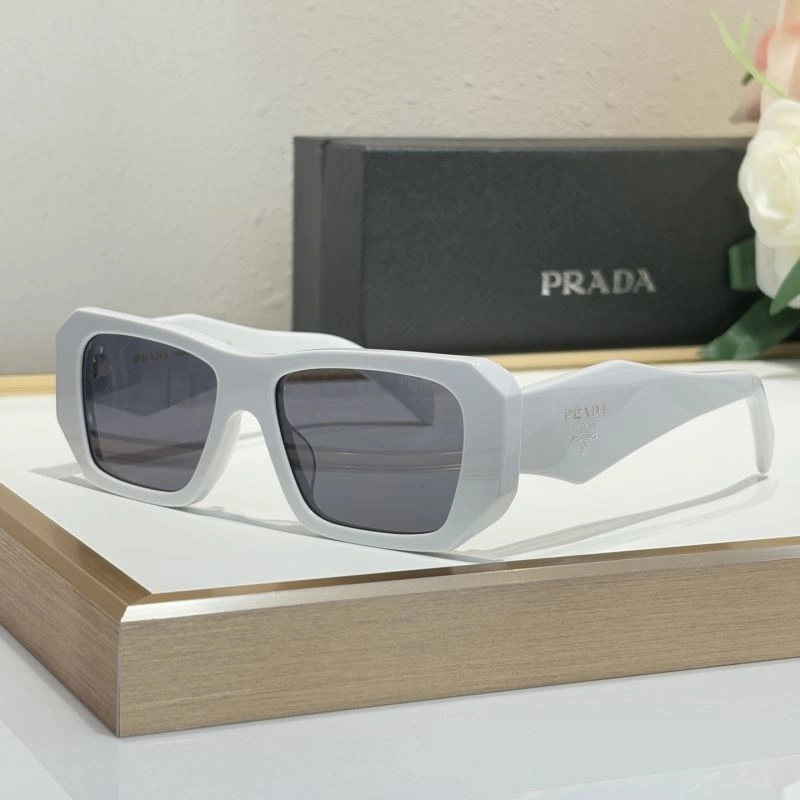 Low-cost Prada Sunglasses