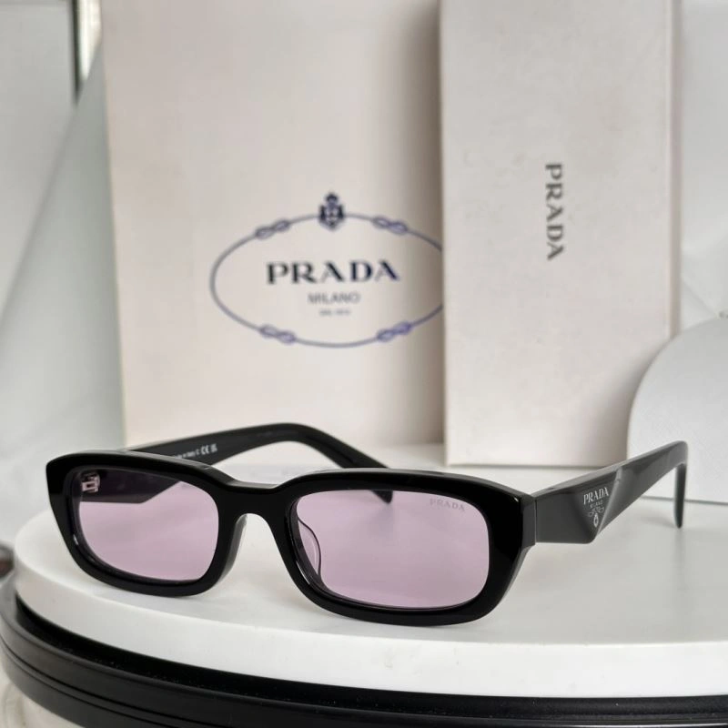 Low-cost Prada Sunglasses