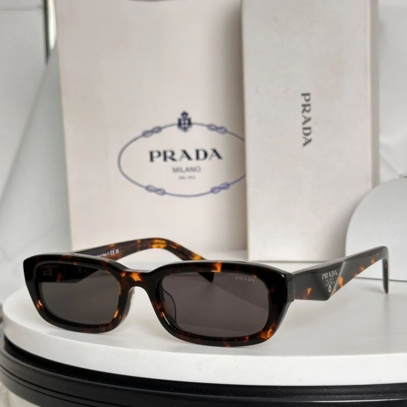 Low-cost Prada Sunglasses