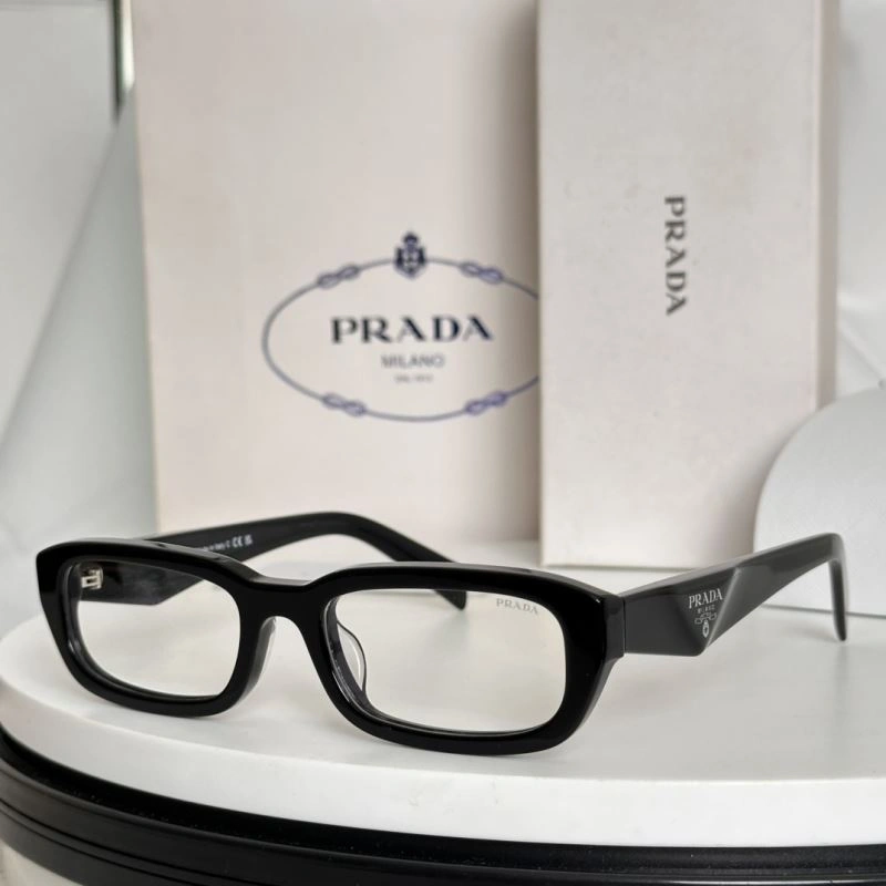 Low-cost Prada Sunglasses