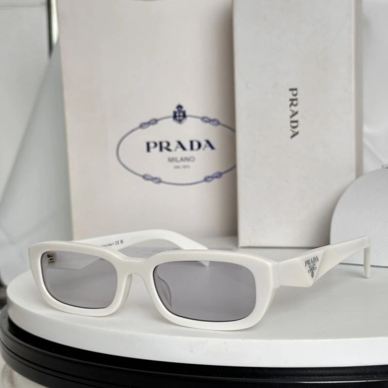 Low-cost Prada Sunglasses