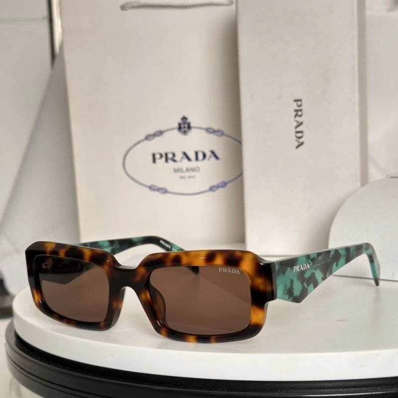 Accurate model Prada Sunglasses