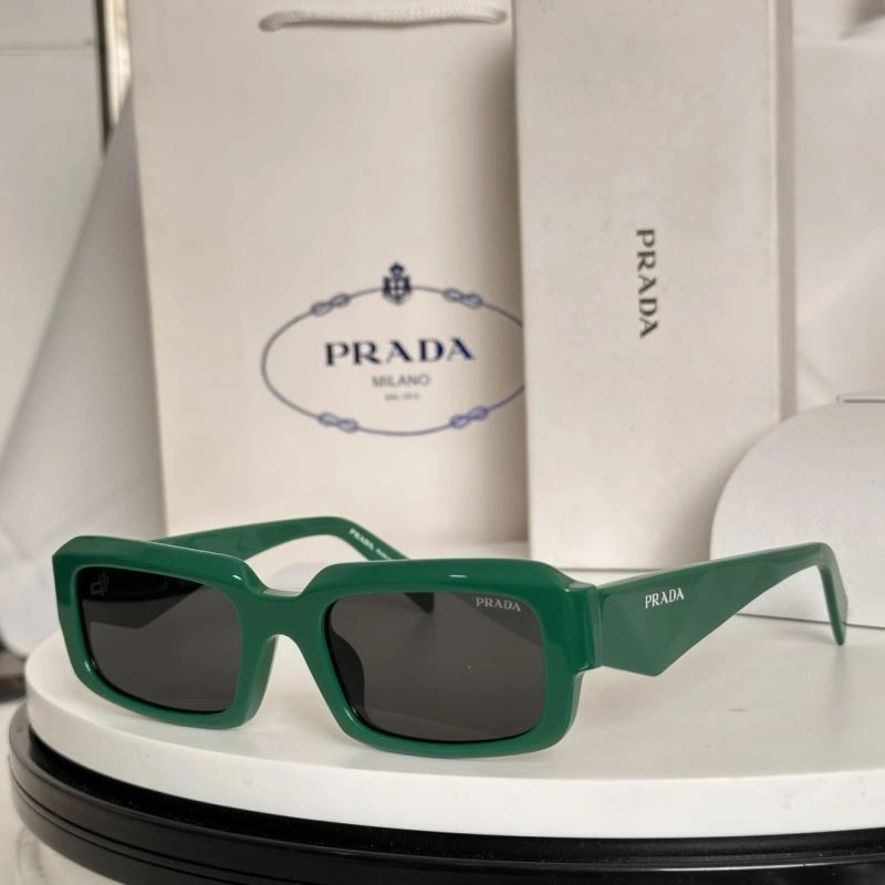 Accurate model Prada Sunglasses