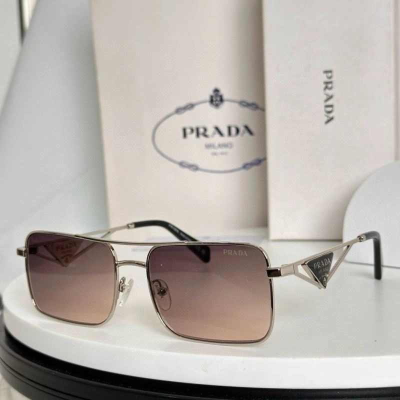 Top mirror Prada Sunglasses