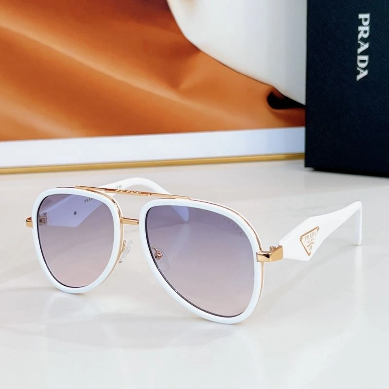 Low-cost Prada Sunglasses