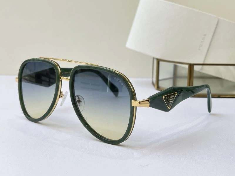 Top mirror Prada Sunglasses