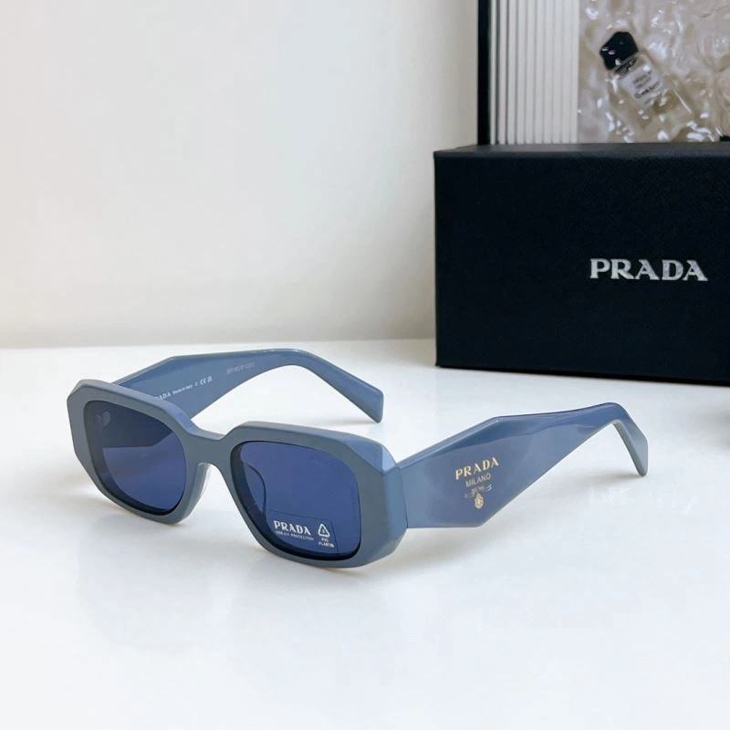 Top mirror Prada Sunglasses